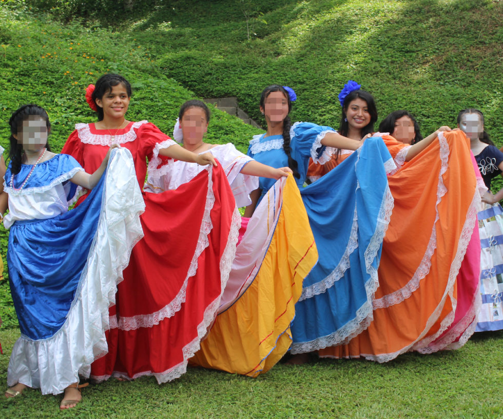 Celebrating El Salvador - La Casa de mi Padre